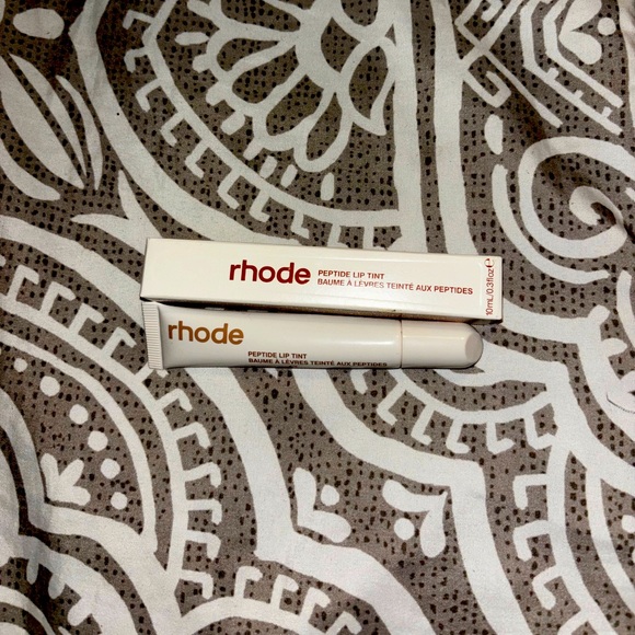 rhode skin | Other | New Rhode Lip Tint In Cinnamon Roll Limited ...